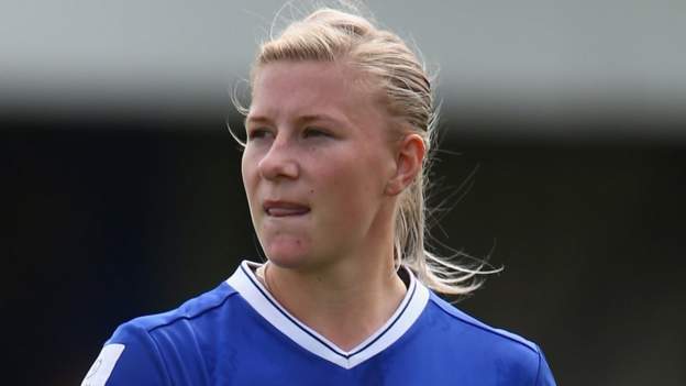 Beth England: Versatile Chelsea Ladies player signs new contract - BBC ...