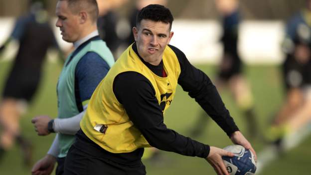 Owen Watkin: Centre signs new deal with Ospreys - BBC Sport