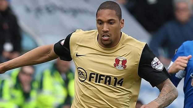 Shaun Batt: Barnet sign ex-Leyton Orient forward - BBC Sport