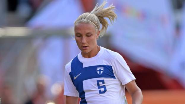 Liverpool sign Finland defender Emma Koivisto - BBC Sport