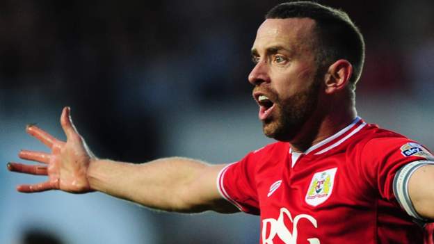 Aaron Wilbraham: Bolton Wanderers sign Bristol City striker on one-year ...