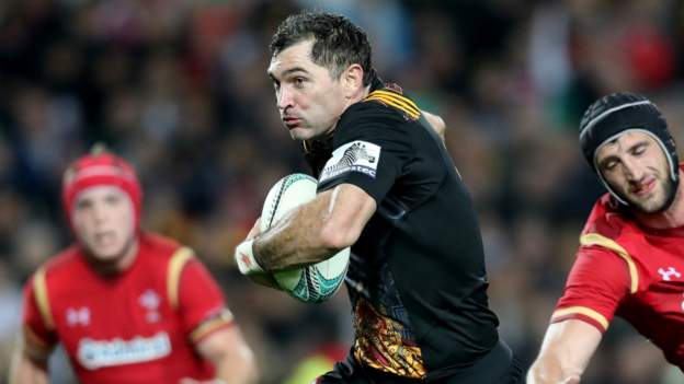Chiefs 40-7 Wales - BBC Sport