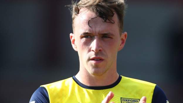 Sam Long: Defender agrees new two-year deal at Oxford United - BBC Sport