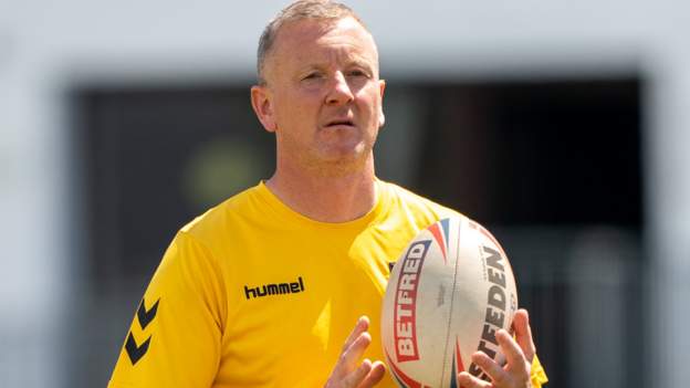 Mike Abbott replaces Neil Kelly as Cornwall head coach - BBC Sport
