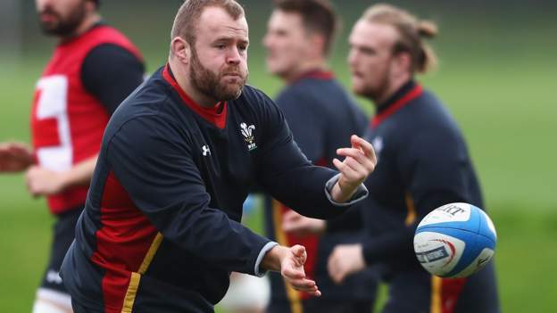 Scott Andrews: Bath sign Cardiff Blues prop on a one-month loan deal ...