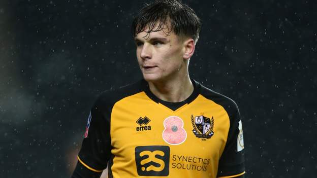 Jake Taylor: Nottingham Forest midfielder joins Scunthorpe on loan ...