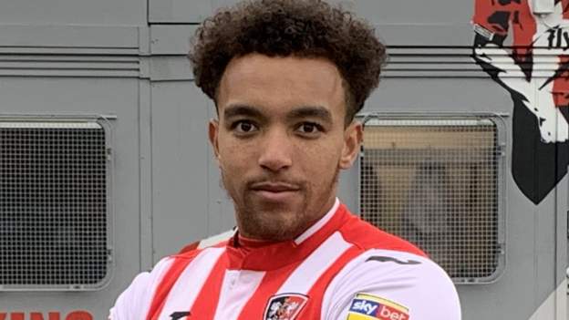 Donovan Wilson: Sutton United sign forward on permanent deal - BBC Sport