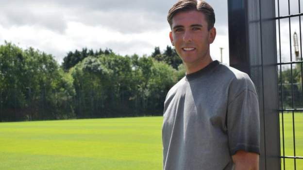 Luis Binks: Coventry City agree season-long loan for Bologna defender - BBC Sport