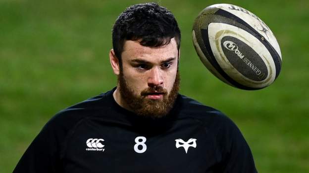 Morgan Morris: Ospreys number eight signs new deal - BBC Sport