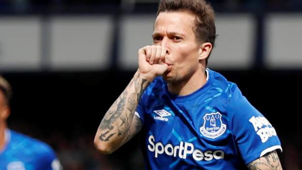 Everton 1-0 Watford: Early Bernard goal enough for Everton - BBC Sport