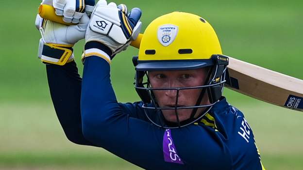Tom Alsop: Sussex sign Hampshire wicketkeeper-batter on season-long ...