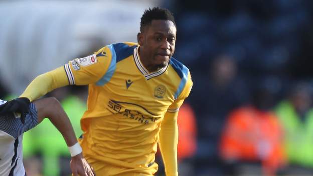 Baba Rahman: Reading re-sign Chelsea defender on season-long loan - BBC ...