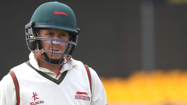 Angus Robson: Leicestershire agree to let batsman end Grace Road ...