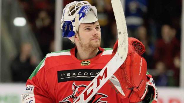 GB netminder Ben Bowns stays at Cardiff Devils - BBC Sport