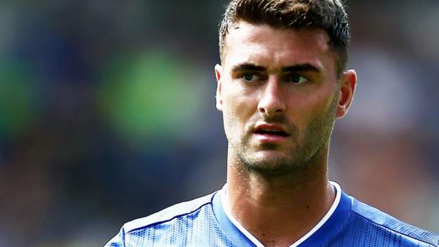 Gary Madine: Blackpool sign former Cardiff striker - BBC Sport
