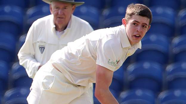 Roman Walker in line for Glamorgan debut in One-Day Cup - BBC Sport