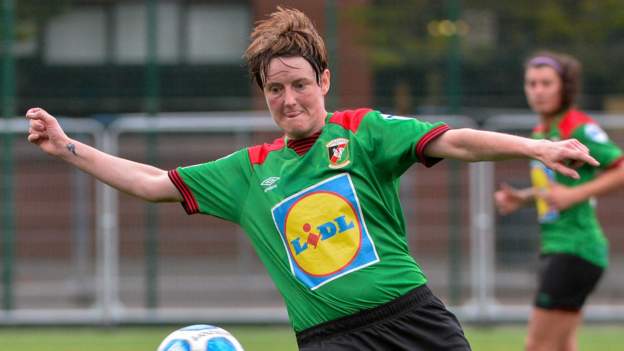 Kelly Bailie: 'Sometimes it's hard to comprehend playing 25 years' says ...