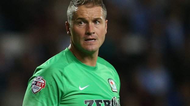 Paul Robinson: Burnley sign former England goalkeeper - BBC Sport