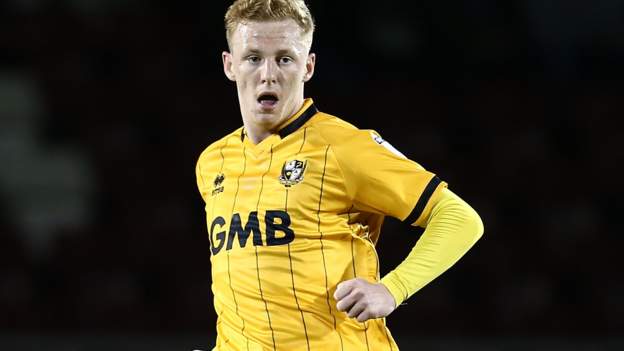 Callum Guy: Bradford City sign Derby County midfielder on loan - BBC Sport