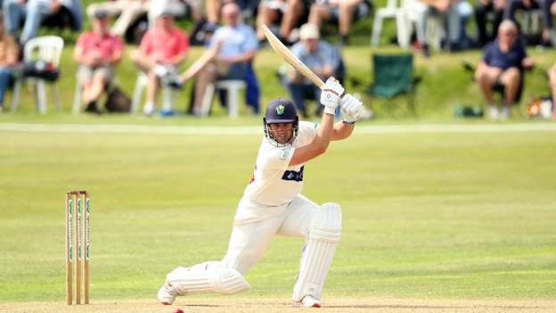 Glamorgan Cricket: County returns to Neath instead of Swansea - BBC Sport