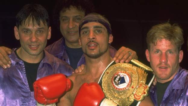 Dean Francis: Former European champion boxer dies aged 44 - BBC Sport