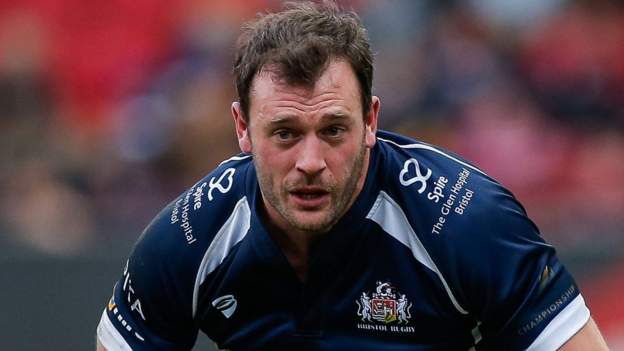 Luke Arscott: Bath full-back signs Bristol contract for 2016-17 season ...