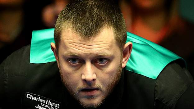 UK Championship: Mark Allen wins to set up Robertson meeting - BBC Sport