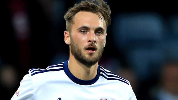 Lewis Wing: Middlesbrough midfielder signs contract extension - BBC Sport