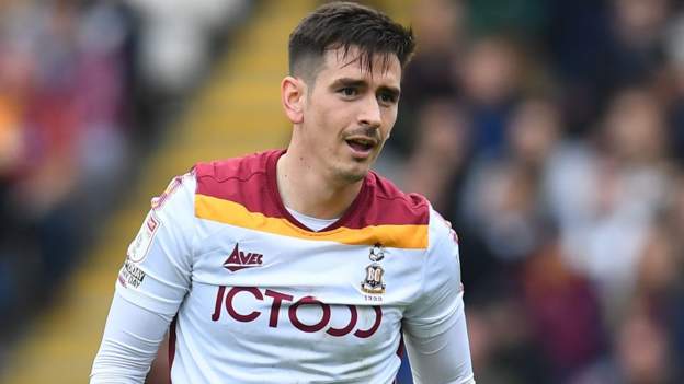 Jamie Walker: Bradford City agree two-year contract with Hearts forward ...
