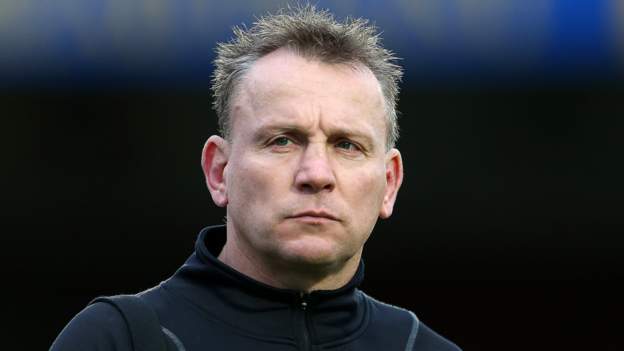 Ex-Dragons boss Kingsley Jones takes Canada coaching job - BBC Sport