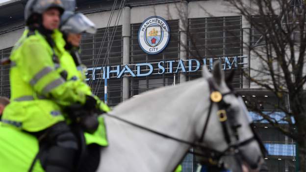 Premier League: Police 'fearful' of football crowds outside stadiums if ...