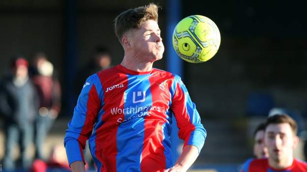 Josh Doherty: Crawley Town defender signs new two-year contract - BBC Sport