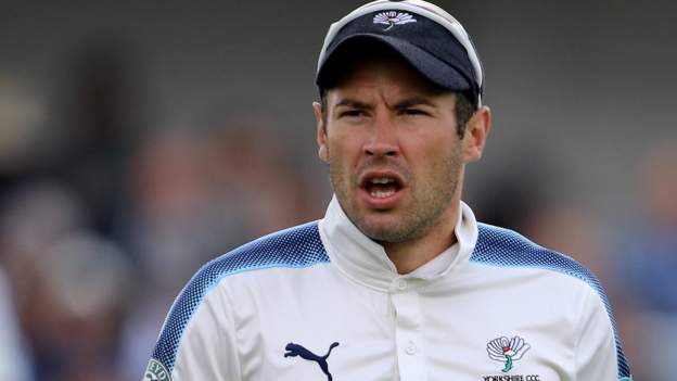 Andy Hodd: Yorkshire wicketkeeper to retire at end of season - BBC Sport