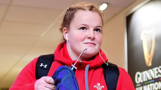 Cara Hope: Wales prop joins Gloucester-Hartpury Women - BBC Sport