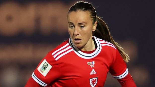 Natasha Harding: Wales' former Reading forward joins Aston Villa - BBC ...