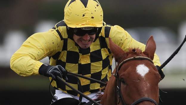 Ruby Walsh breaks leg in fall from Let's Dance at Punchestown - BBC Sport