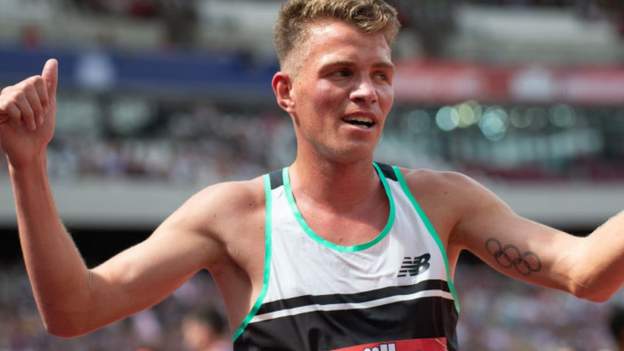 Andy Butchart: Scot surpasses his own Scottish indoor 3,000m record ...