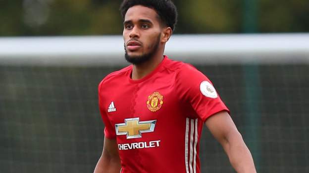 Sadiq el Fitouri: Former Manchester United defender joins Chesterfield ...