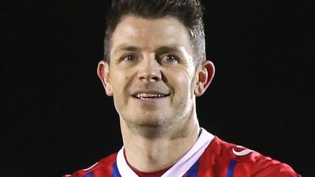 Jamie Cureton: Eastleigh striker, 41, hopes to keep place after scoring ...