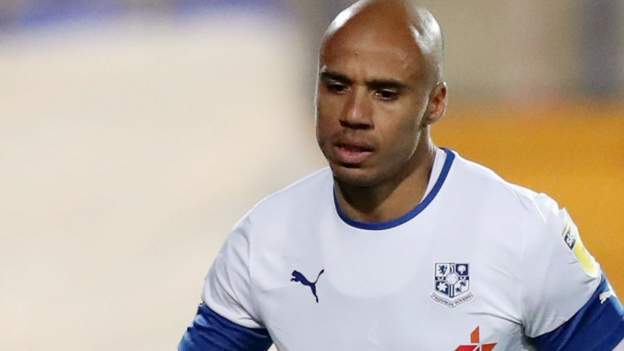 Exeter City: Defenders Jake Caprice and Rory McArdle join - BBC Sport