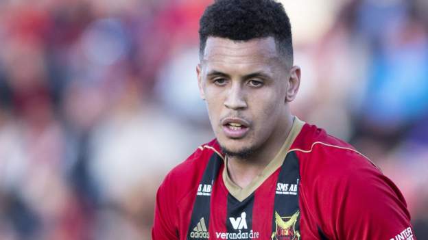 Ravel Morrison signs one-year deal at Sheffield United - BBC Sport