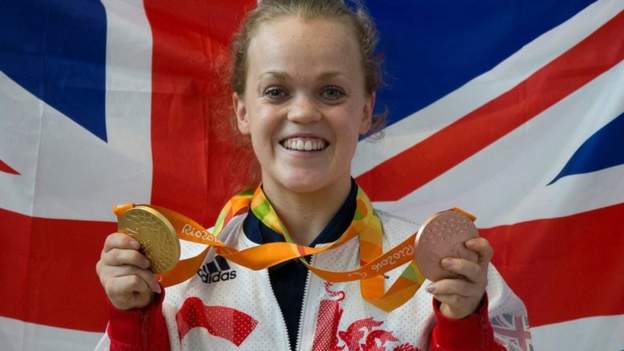 Ellie Simmonds: Swimming 'icon' to light up Isle of Man awards - BBC Sport