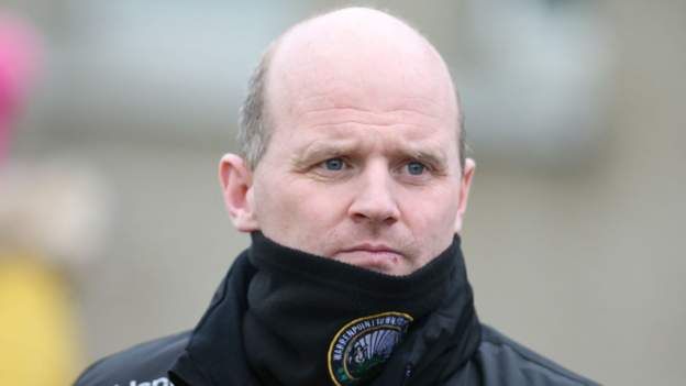 Warrenpoint Town: Manager Barry Gray signs two-year contact extension ...