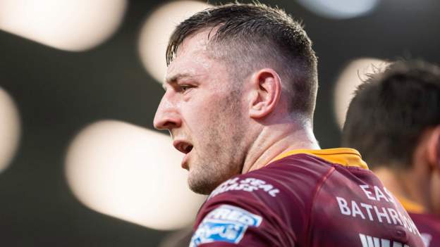 Jake Wardle: Huddersfield Giants centre joins Wigan Warriors as duo go ...