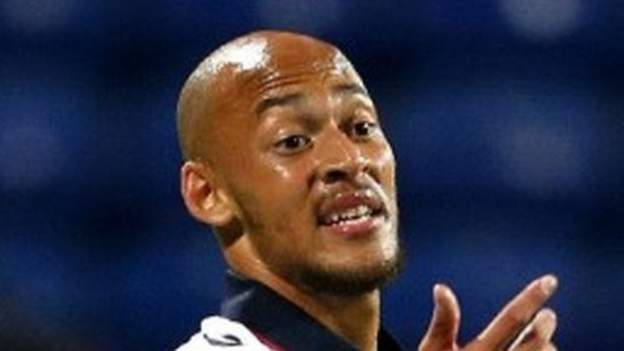 Alex Finney: Queens Park Rangers defender signs new contract - BBC Sport