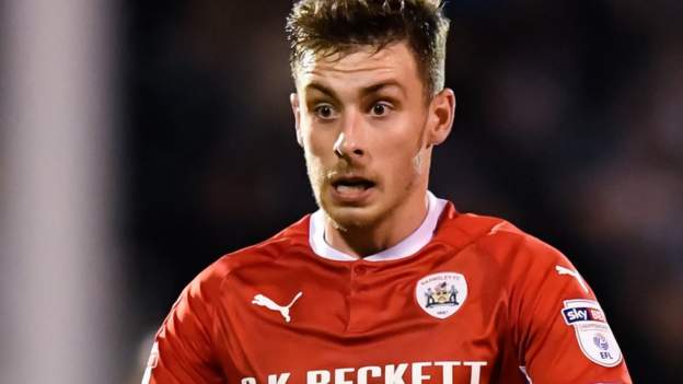 Joe Williams: Bolton Wanderers sign Everton midfielder on loan - BBC Sport