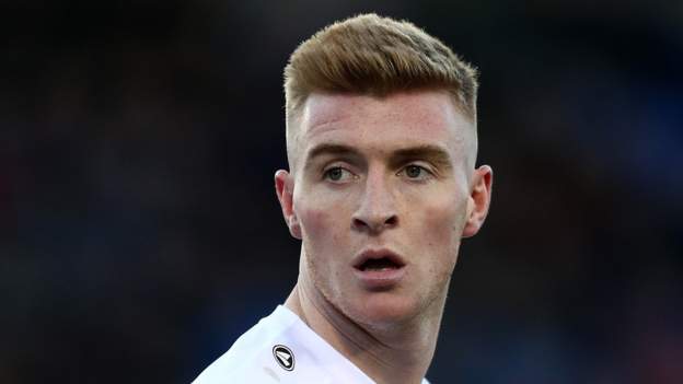 MK Dons: Ryan Watson and Lawson D'Ath agree one-year deals at League ...