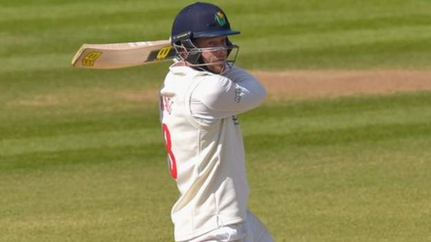 Graham Wagg's double century for Glamorgan on son's orders - BBC Sport