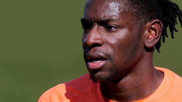 Omari Patrick: Burton Albion sign Carlisle United winger - BBC Sport