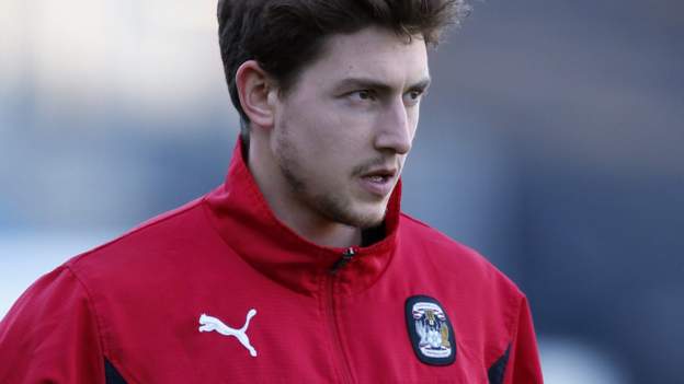 Morecambe: Shaun Miller and Jack Ryan join League Two club - BBC Sport